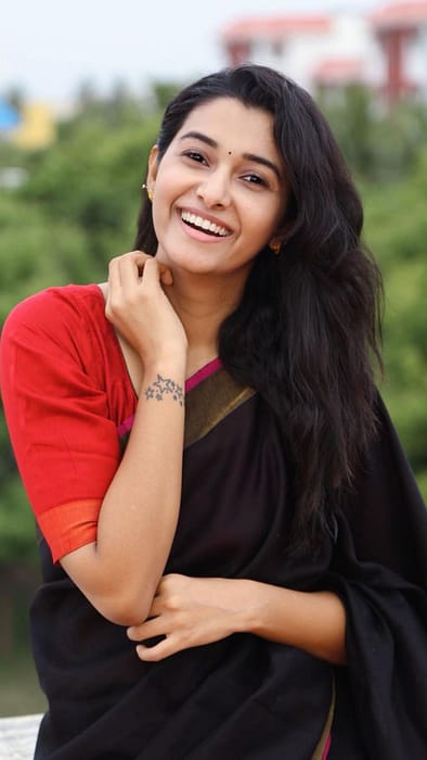 Priya Bhavani Shankar Wiki, Biography, Age, Height, Movies - Tea Koffee